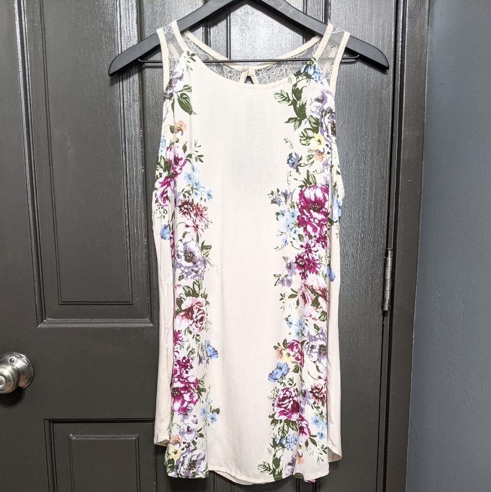 Gypsies & Moondust Light Pink Floral Lace Top - Gem